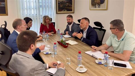 Вицепремиерот Фетаи на средба со делегација од Партнерството за