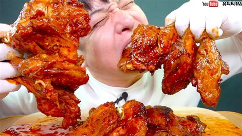 Chicken Bbq자메이카 Bhc붐바스틱 양손으로 들고 마요네즈 머스터드 뿌려먹기 쇼킹핫소스주의 먹방 Real Sound Mukbang Youtube