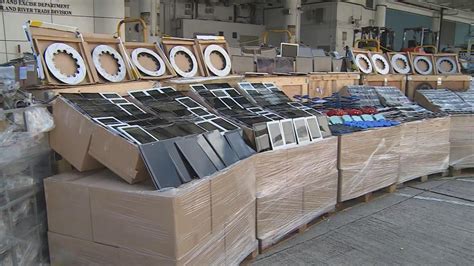 海關偵破三宗遠洋船走私電子產品案 檢約值一億元貨品 無綫新聞tvb News