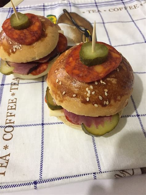 Mickinakuhinja Mini Hamburgeri