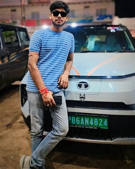 Dushyant Varshney Its Dushyant Gupta001 • Instagram Photos And Videos