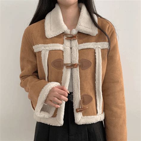 폭닥폭닥숏무스탕 귀여운무드 가득 마티 떡볶이 양털 크롭 무스탕 자켓 3color 에이블리