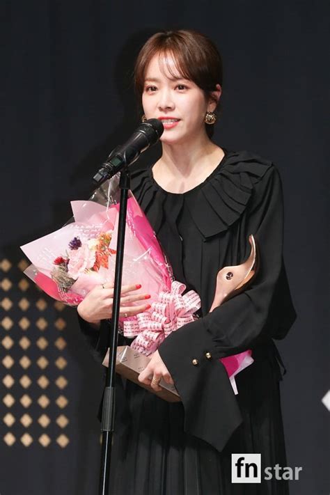 포토 한지민 초롱초롱한 눈빛 헉스