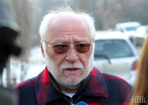 Емилиян Гебрев пред „Ню Йорк Таймс” Във взривените чешки складове имаше моя стока