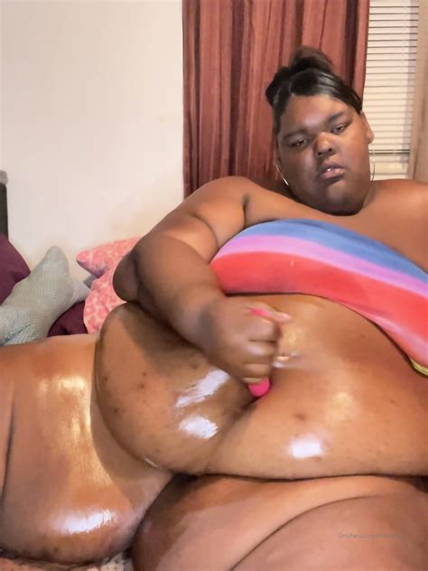 Ssbbw Biglizz Belly Button Play Eporner