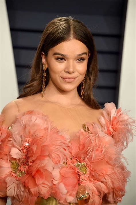 Hailee Steinfeld Hailee Steinfeld Vanity Fair Oscar Party Steinfeld