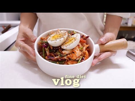 Sub 면 러버의 쉽고 간단하게 만드는 맛있고 지속가능한 다이어트식단 요리브이로그 컵누들 간짜장 매콤오리고기샌드위치 연어비빔국수 바질파스타 닭가슴살전골 토달볶음