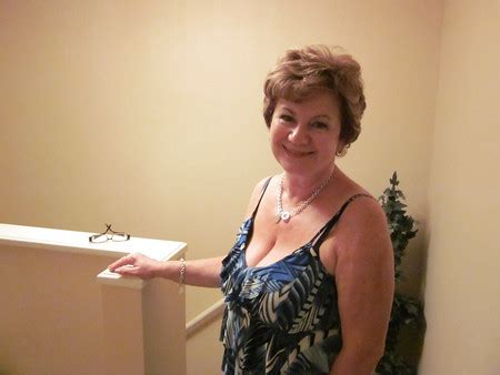 Mature Granny Face And Cleavage Pics Xhamster