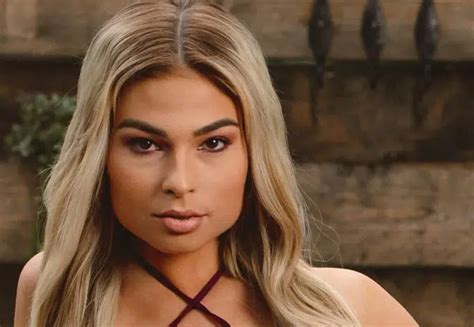 Missinä Tunnettu Essi Unkuri Lähti Opiskelemaan Yllättävää Alaa Como Fi