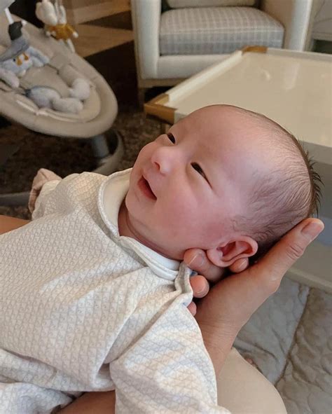 ดิว อริสรา ส่งภาพ น้องไซลาส กับยิ้มหวานละลายใจ พี่ ๆ กดเลิฟ น่ารักไม่ไหวแล้ว