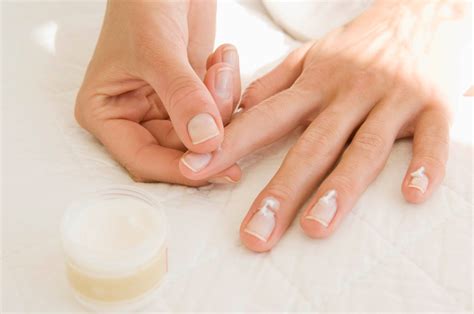 How To Remove Gel Nail Polish At Home Safely — Expert Advice Allure