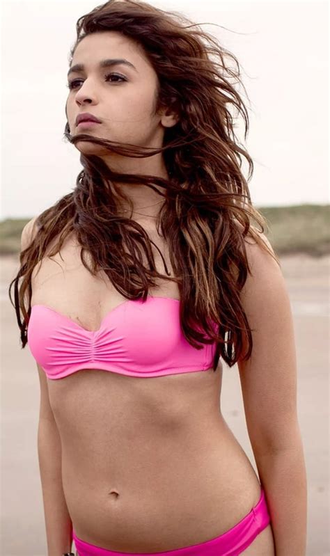 Alia Bhatt Navel In Bikini Rnavelnsfw
