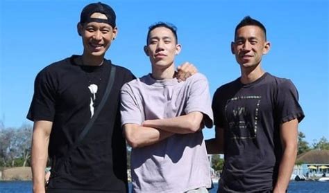 Basketball Top5 林家兄弟合體拉！林書豪發三兄弟合影照 表達長時間陪家人打算