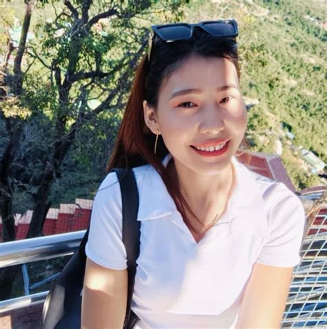 ရောက်သိမ့် မှာဖို့ရာလား ဆိုမှ ကုန်ခရာသမီးချေလတ်😁😁😁မြန်ချက်လက်လံရေ 🚛🚛🚛 Hla Myat Win Facebook