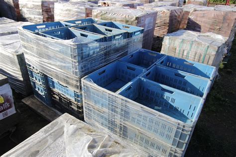 2x Pallets Stacking Trays