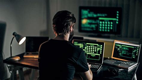 Mumbai Sakinaka Cops Bust International Fraud Ring