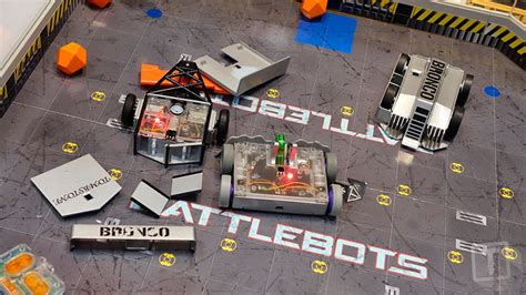 There Are Now Tiny Remote Control Battlebots You Can Fight At Home Gizmodo Australia
