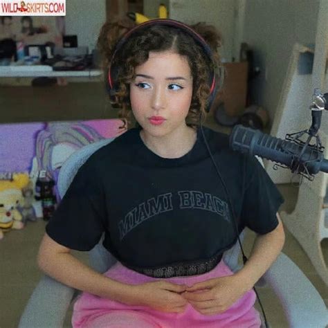 Pokimane Pokimanelol Pokinaneonlyfan Nude Onlyfans Instagram Leaked Photo