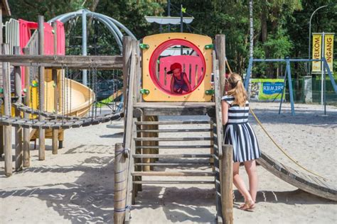 Buitenspeeltuin Dekloek