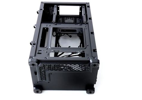 Corsair 2000d Rgb Airflow Mini Itx Pc Chassis Review