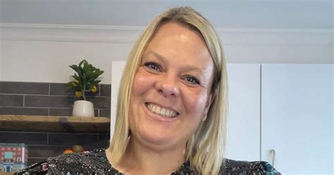 Mum Divides Internet By Buttering Bread With A Spoon Saying Its Easier Birmingham Live