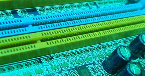 Microsoft To Warn Users If It Thinks Governments Are Trying To Hack Into Their Accounts Dont