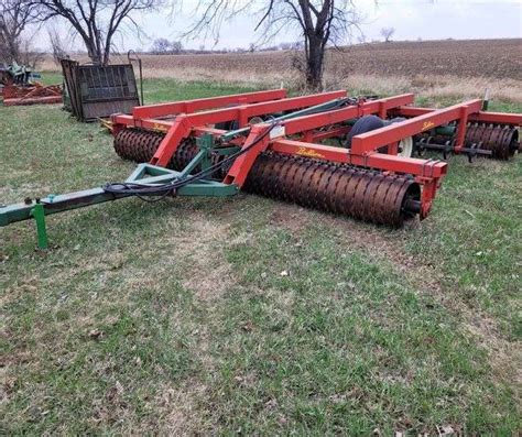 Brillion ML Cultipacker Ft One Crack One Broken Tooth This Is A Very Nice Unit DO