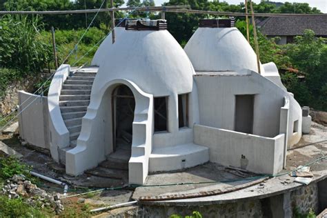 A Beginners Guide To Earthbag Homes Construction