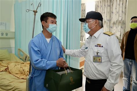 艦指部關懷住院官兵 祝早日康復 軍聞 艦指部關懷住院官兵 祝早日康復 青年日報