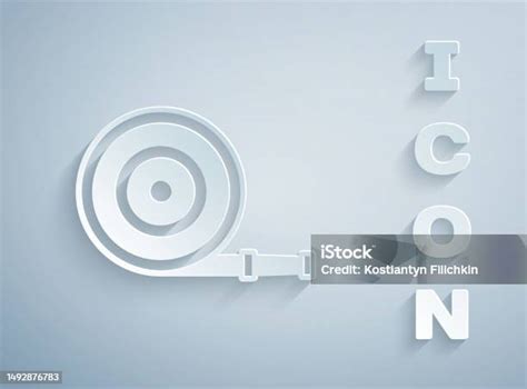 회색 배경에 격리 된 화재 호스 릴 아이콘을 잘라 용지 종이 아트 스타일 벡터 3차원 형태에 대한 스톡 벡터 아트 및 기타 이미지 3차원 형태 가리키기 관 튜브