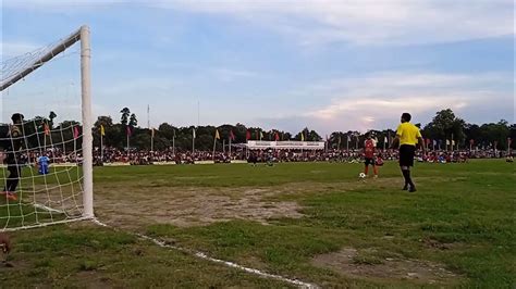 ঐতিহাসিক দিনাজপুর বড় মাঠে ফুটবল টুর্নামেন্ট ঠাকুরগাঁও জয়ী হয়। Youtube