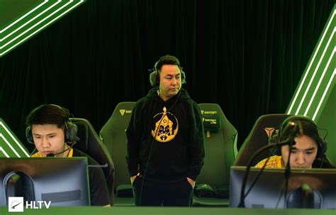 The Mongolz багийн төлөө Maaraa гийн тууштай өнгөрүүлсэн есөн жил Eguur Mn