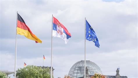 Дојче веле Притисак на Србију да уведе санкције Русији све већи — Rt Balkan