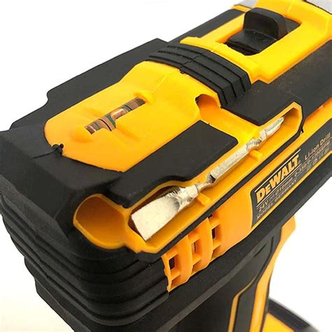 დარტყმითი ელ სახრახნისი 2 ელემენტით და 48 აქსესუარით Dewalt 36v Bordo