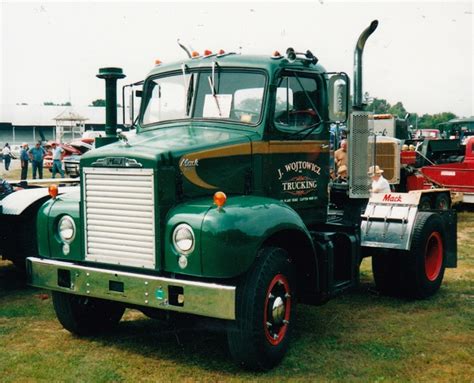 Way Out Wayroc C Model Mack Antique And Classic Mack Trucks General Discussion