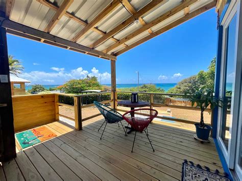 Tiny Ocean Cube Island Scuba