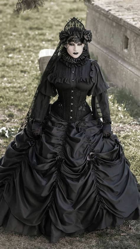 Pin On Dark Gothic Beauty Gothic Victorian Dresses Gothic Fashion