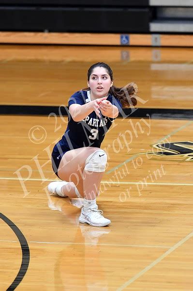 Wyomissing Vs Berks Catholic Girls Volleyball 22 23 Philmarphoto