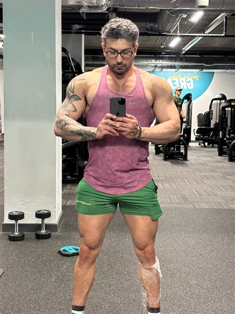 Getting Leaner Rhotmaleselfies