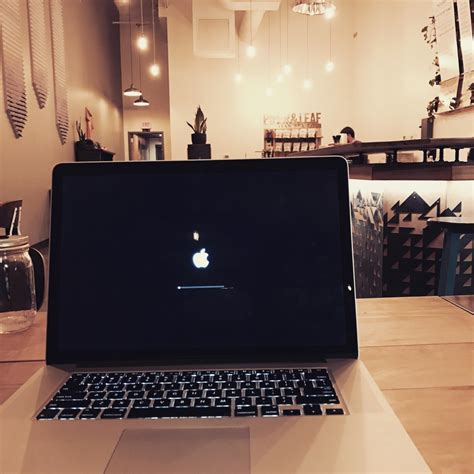 무료 이미지 표 과학 기술 거실 가구 방 인테리어 디자인 디스플레이 장치 3024x3024 185176 무료 이미지 Pxhere