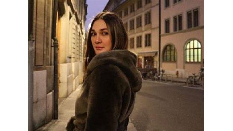 Video Mesum Luna Maya Dan Ariel Noah Beredar Lm Sempat Ingin Bunuh Diri Hingga Maafkan Ariel