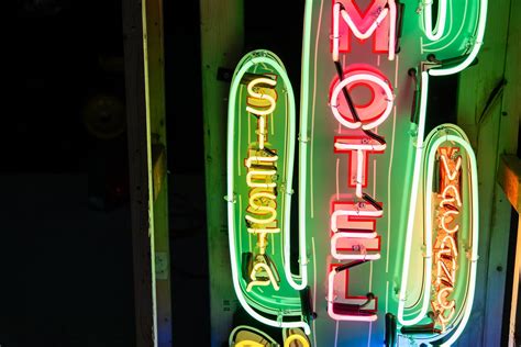2024 Route 66 Siesta Motel Neon Sign Ms Classic Cars
