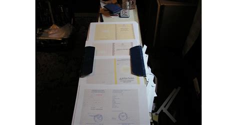 Разкриха престъпна група издавала фалшиви дипломи