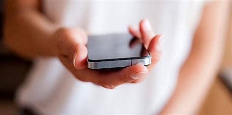 Sex The Age Group Thats Taking Over Tinder App Yourtango