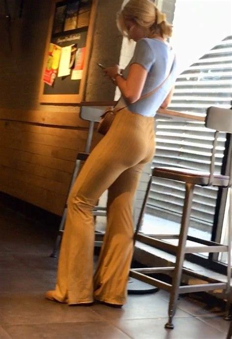 Hot Blonde At Starbucks Pic