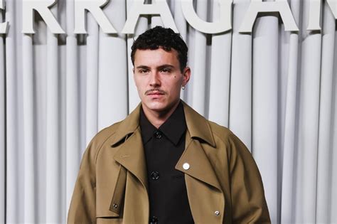Arón Piper Y Sus Dos Looks En La Semana De La Moda De Milán En Los Que Inspirarse
