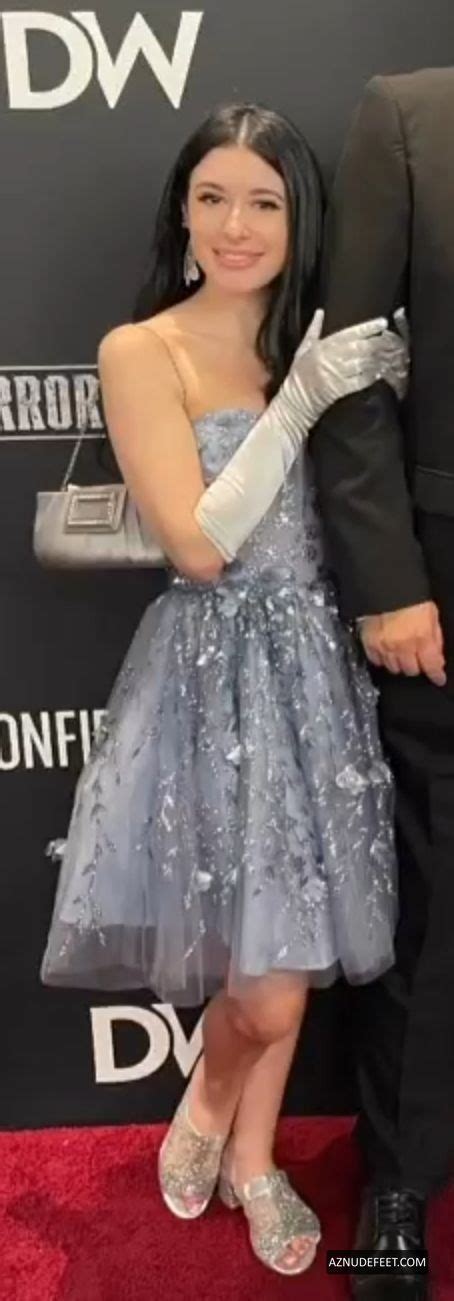 Krista Novva Feet Aznudefeet