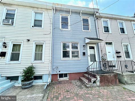 205 Genesee St Trenton Nj 08611 Zillow