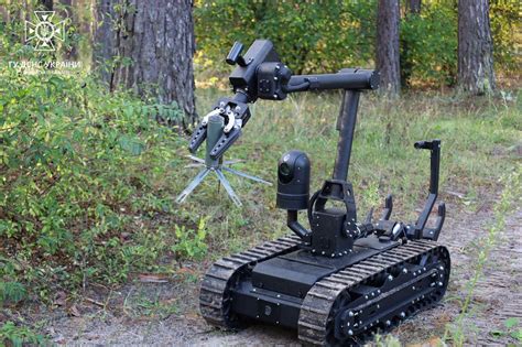 Розміновувати Харківщину саперам ДСНС допомагатиме робот Mediaport