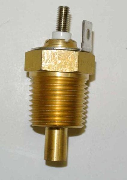 Peterbuilt Paccar Temp Sender Sensor 144455 Yolo Truck Parts